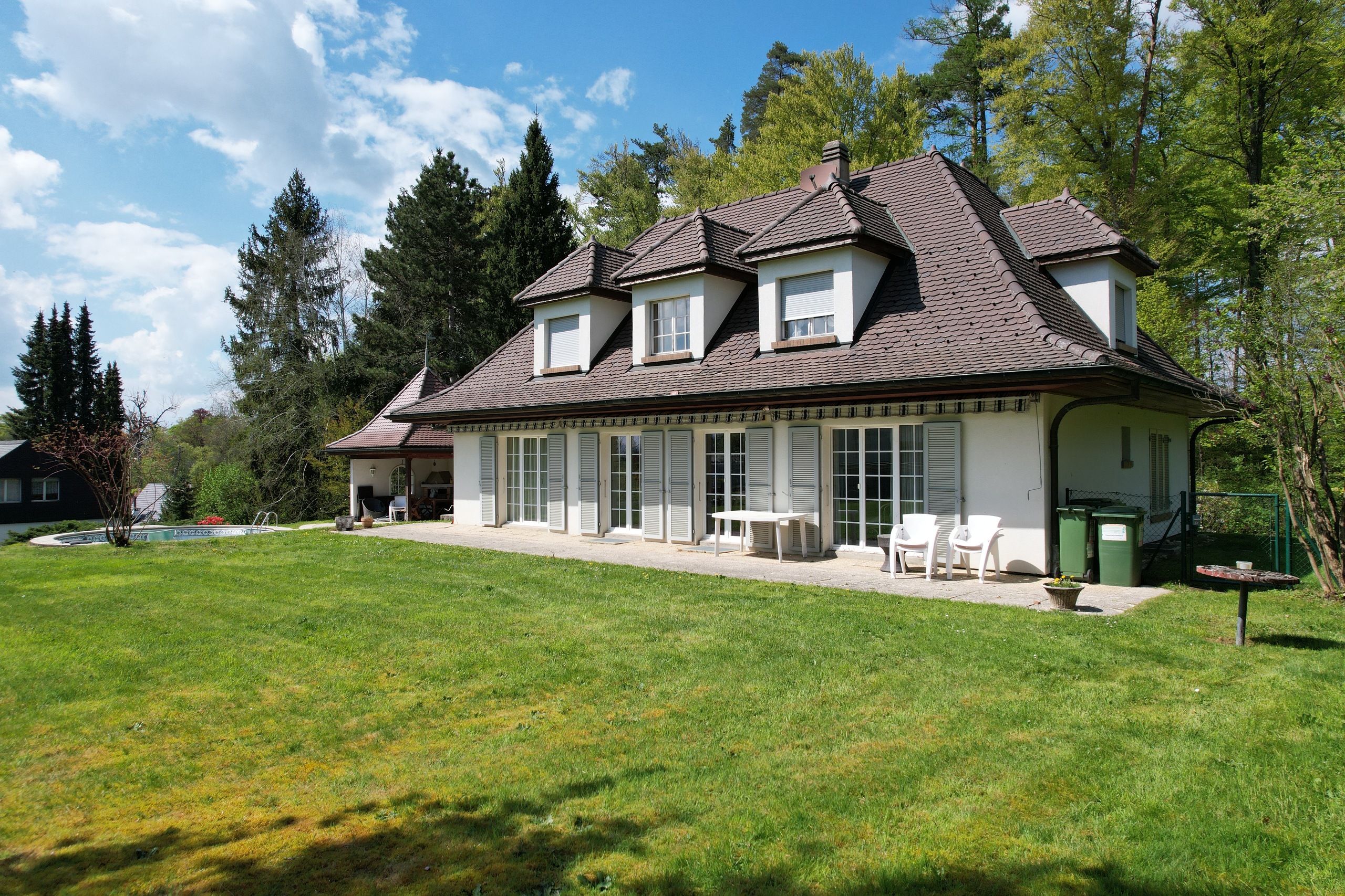 Somptueuse propriété dans un écrin unique – ACHETER Maisons ...